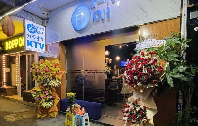 Em oi ! BAR エムオーイ - Nightlife Asia Wiki - Guide for Asian KTVs, Clubs ...