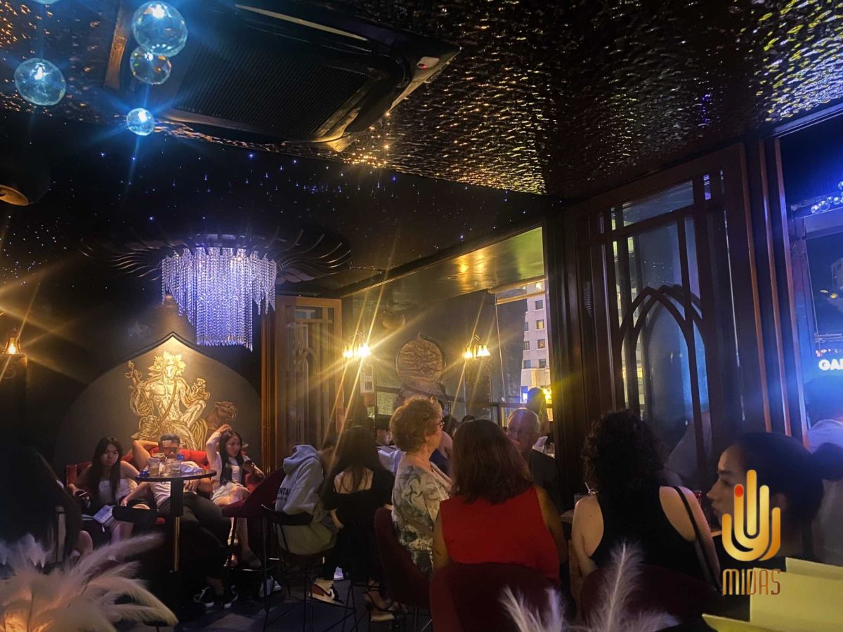 BAR MIDAS - Nightlife Asia Wiki - Guide for Asian KTVs, Clubs, Bars and ...