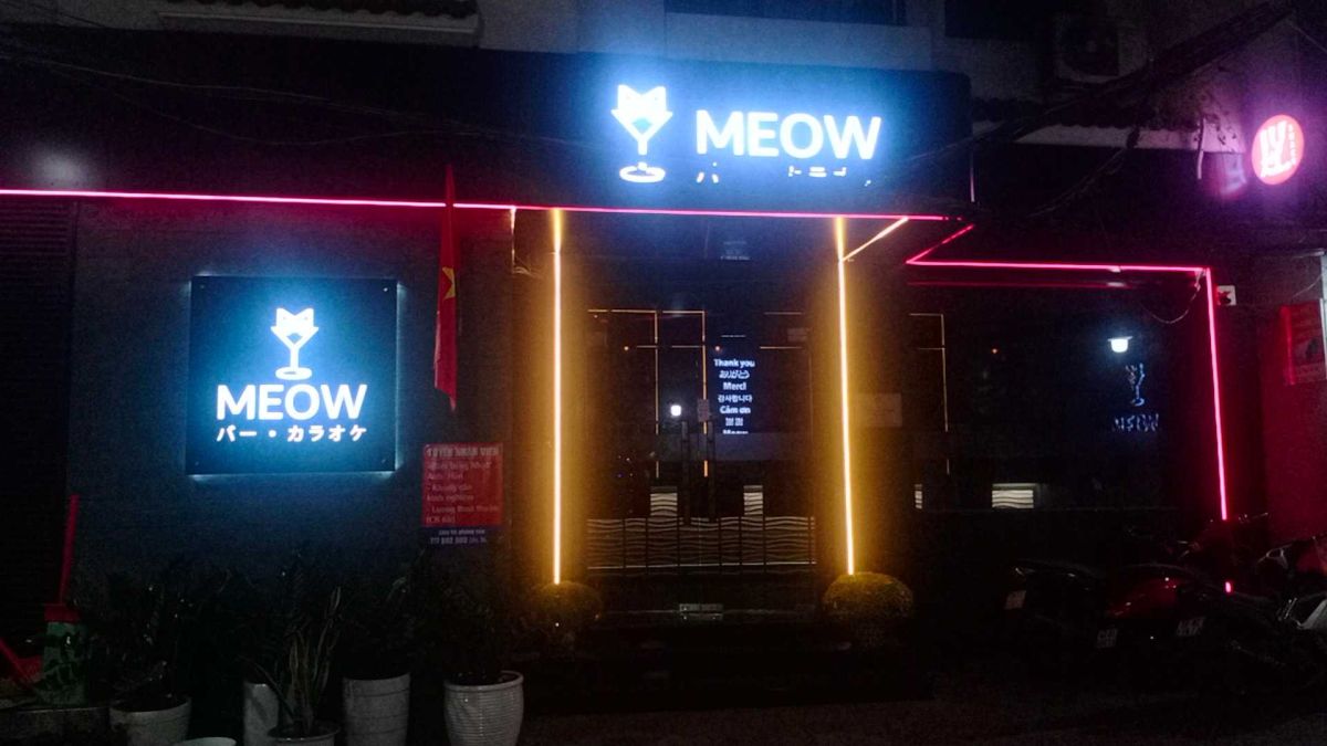 MEOW BAR - Nightlife Asia Wiki - Guide for Asian KTVs, Clubs, Bars and ...