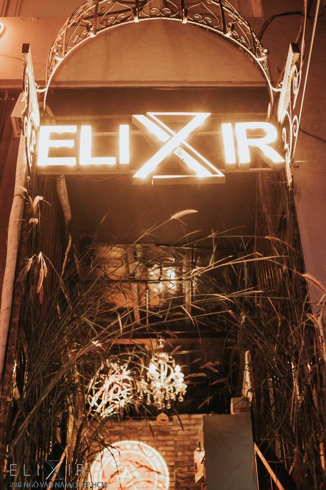 Elixir Lounge Bar - Nightlife Asia Wiki - Guide for Asian KTVs, Clubs ...